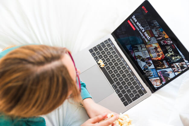 7 Melhores Séries sobre Moda para maratonar na Netflix - Blog Ramatex ...